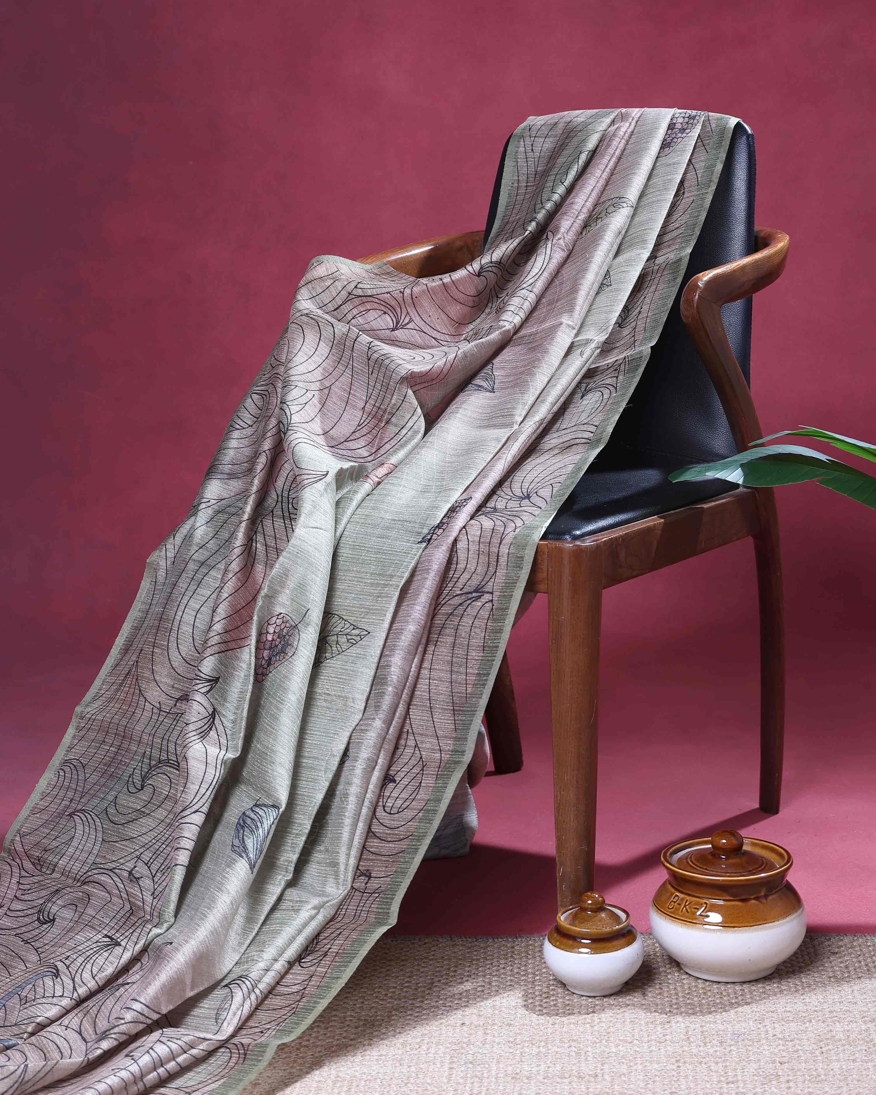 Elegant Semi Jute Saree with Abstract Print & Textured Woven Border